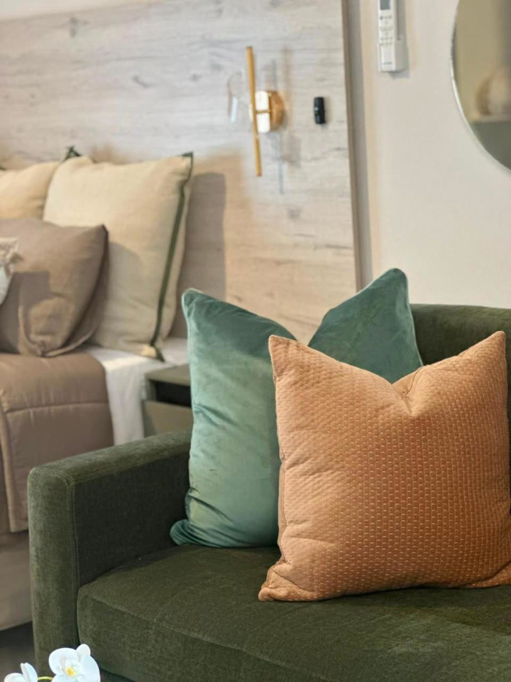 Eva Luxe Lofts H402 - Botswana
