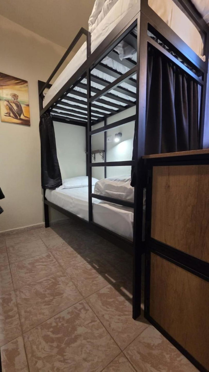 New Bazaar Hostel - Tirana