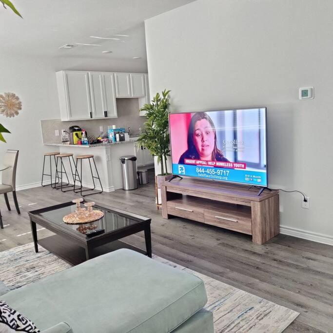Maison Emn - Arlington, TX