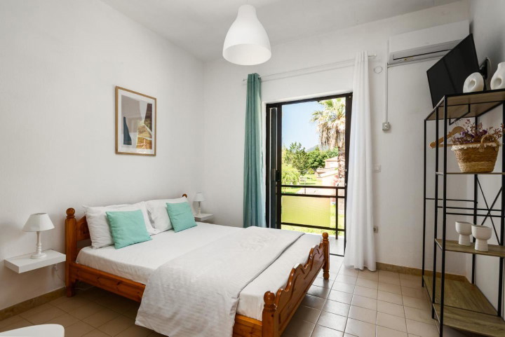 The Springfield Corner Apartments By Konnect - Corfu