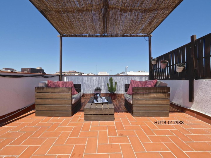 Sunny Rooftop Apartment - La Barceloneta