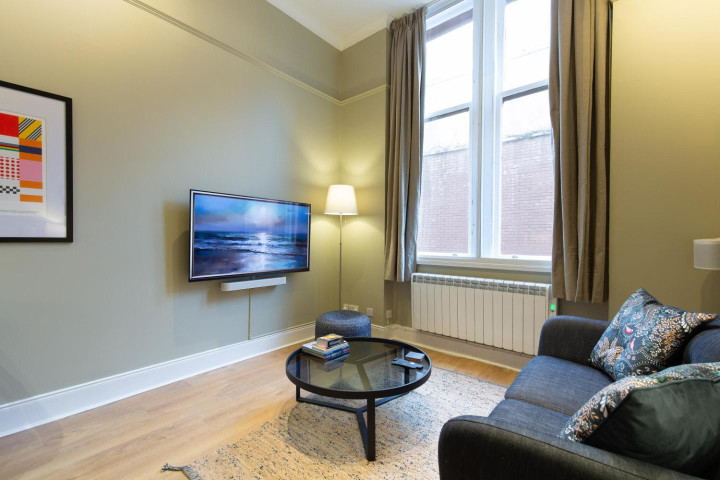 Quiet City Centre, King & Sofa Bed - Glasgow