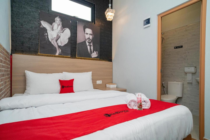 Reddoorz At Golden Averis Cibuluh Bogor - Indonesia