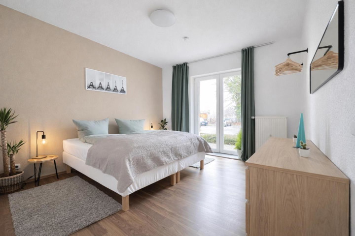 Larooms Merseburg - Apartment Ns01 - 2 Zimmer - 4 Betten - Waschmaschine - Parkplatz - Merseburg