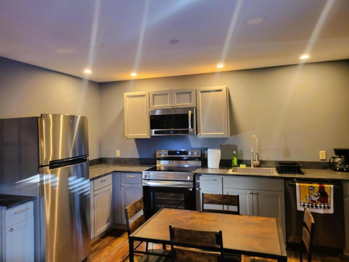 Cold Brook Lodge - 2 And 3 Bedroom Luxury Apartments - Saranac Lake, NY