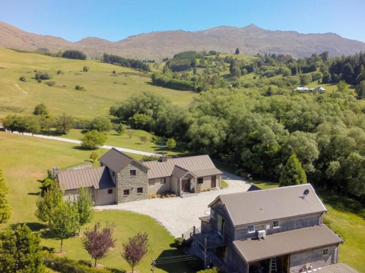 Three Thirty B & B - Queenstown