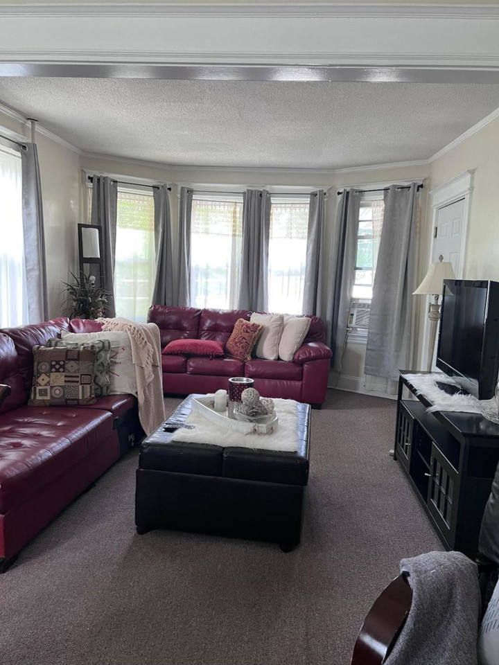Eden's Cozy Oasis - Farmington, CT