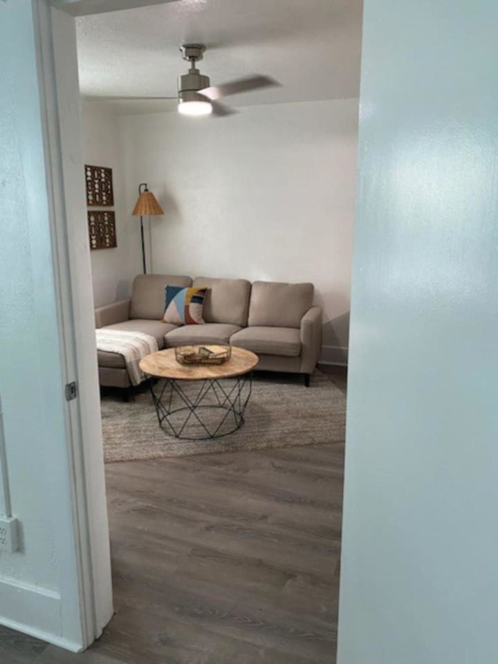 Beautiful Apartment 307 In A 100 Year Old Building - Klamath Falls, OR