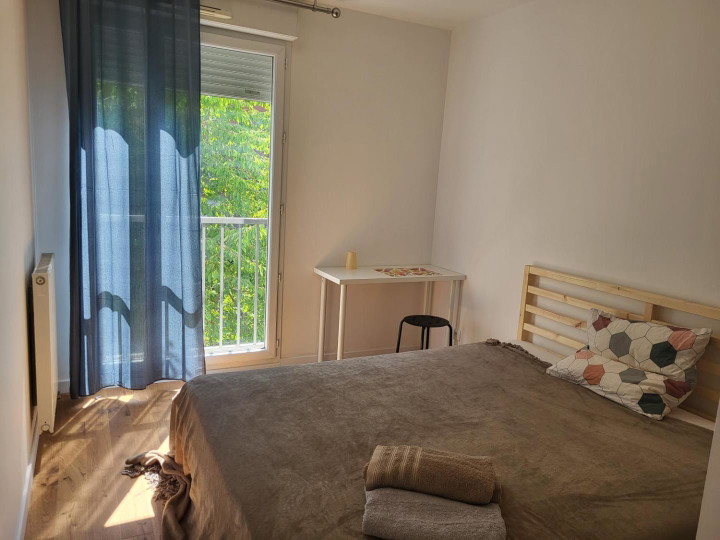 1 Chambre Double Privée Et Securisée Dans Un Appart Avec Espace Partagé - Vincennes
