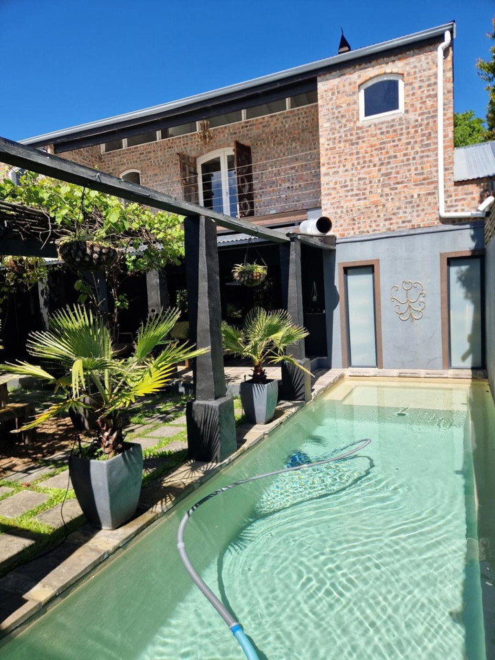 Clement One, A Villa For Family & Friends - Claremont