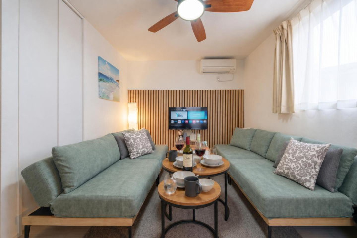 Zushi Beach Base 逗子ビーチベース - Near Kamakura, 1 Min To Beach & Desk - Yokosuka