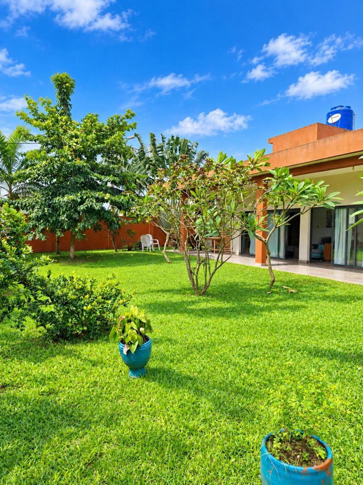 La Villa Souimanga Et Son Jardin Tropical - Bénin