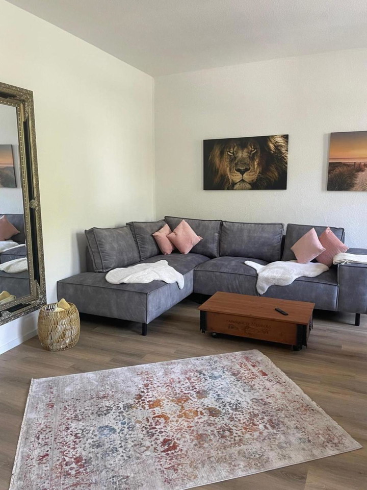 Wohnung 90 Qm Für 4 Personen Mit Separatem Tiefgaragenstellplatz - Gerne Längerfristig Zu Vermieten - Aix-la-Chapelle