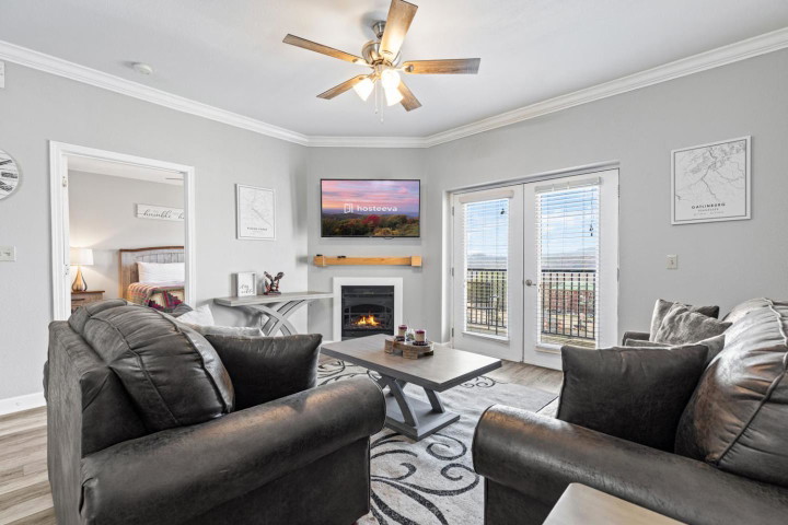 Eagles Landing 1br Heaven - Pigeon Forge, TN