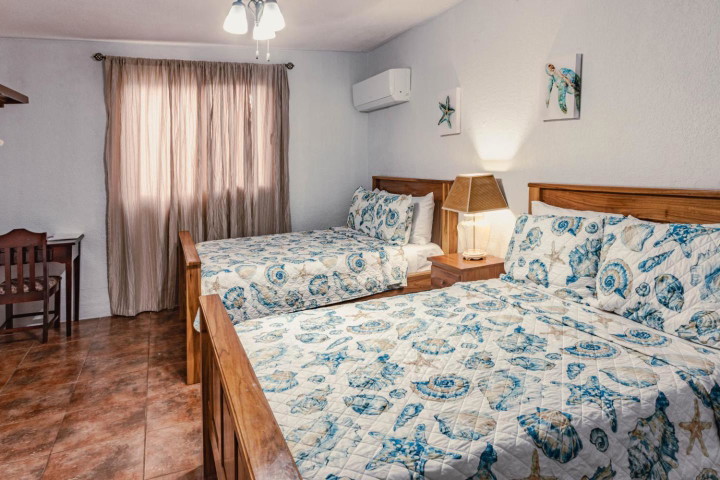 Bonefish Hotel - Belize