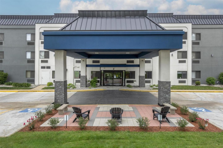 Best Western Bolingbrook Hotel - Bolingbrook, IL