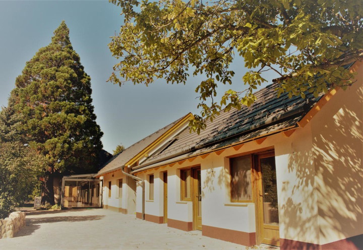 Mamutfenyő Panzió - Tata
