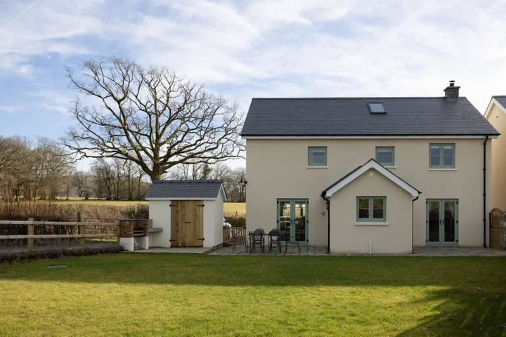 Brecon Beacons Cottage With Stunning Country Views - Wales