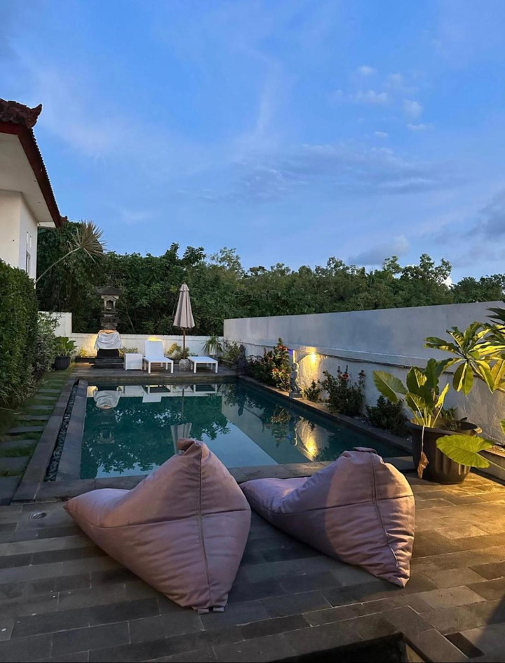 Padang Padang Bungalows Uluwatu - Bali
