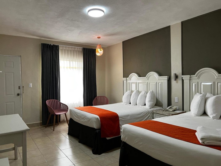 Hotel Los Robles - Laredo, TX