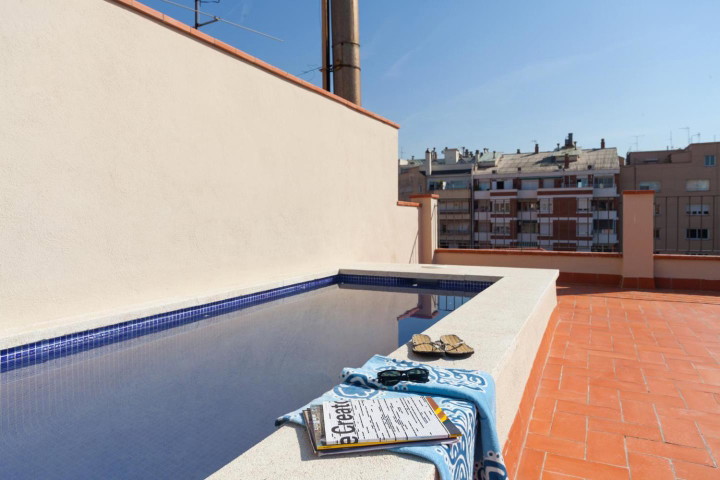 Aparteasy - Deluxe Family Apartments With Pool - Rubí