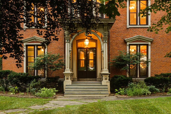 Rosemont Inn - Utica, NY