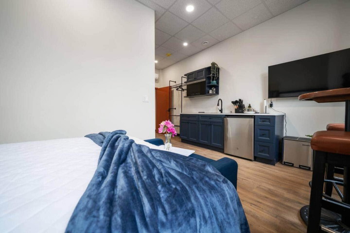 Blue Room @ The Millrows Suites - New Glasgow