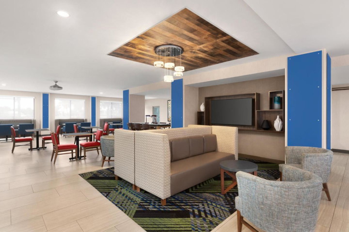 Holiday Inn Express Vero Beach-west I-95 By Ihg - Vero Beach, FL