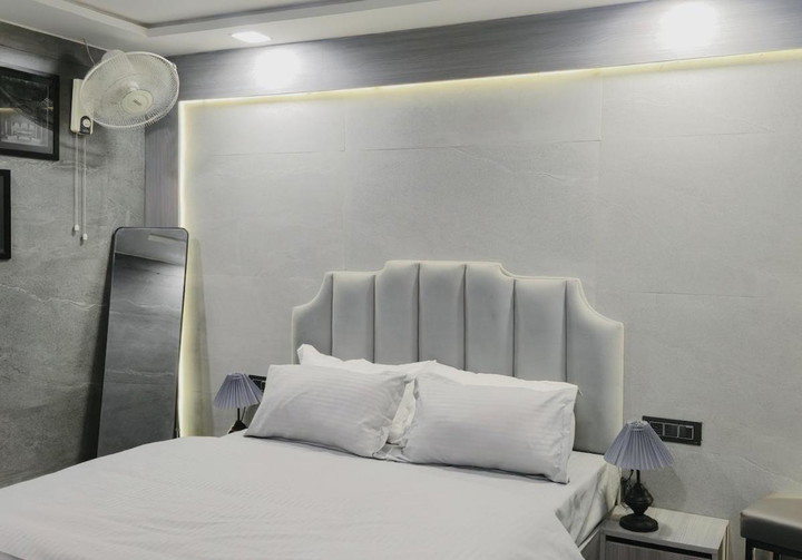Grey Courtyard Entire Studio Taj Mahal Parking 3km - Agra