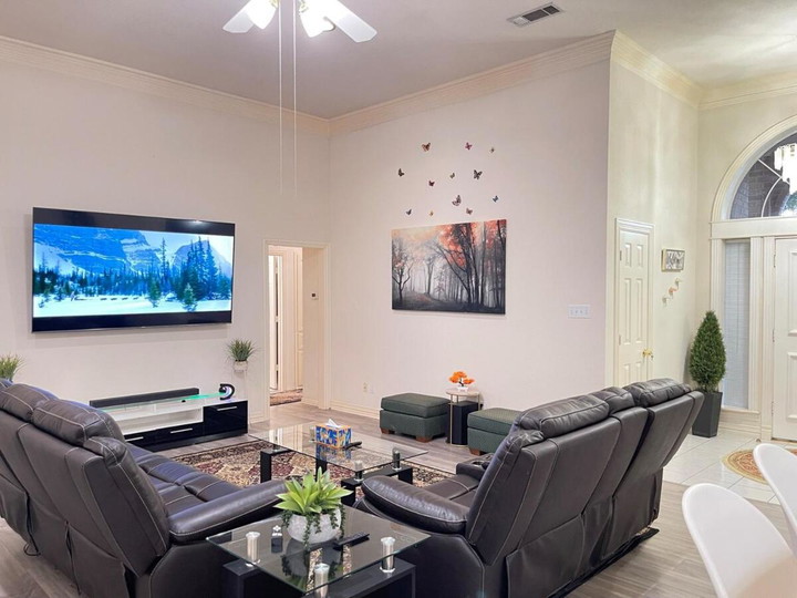 Charming 3-bedroom House Near At&t Stadium, Six Flag, Dfw Airport - Grapevine, TX