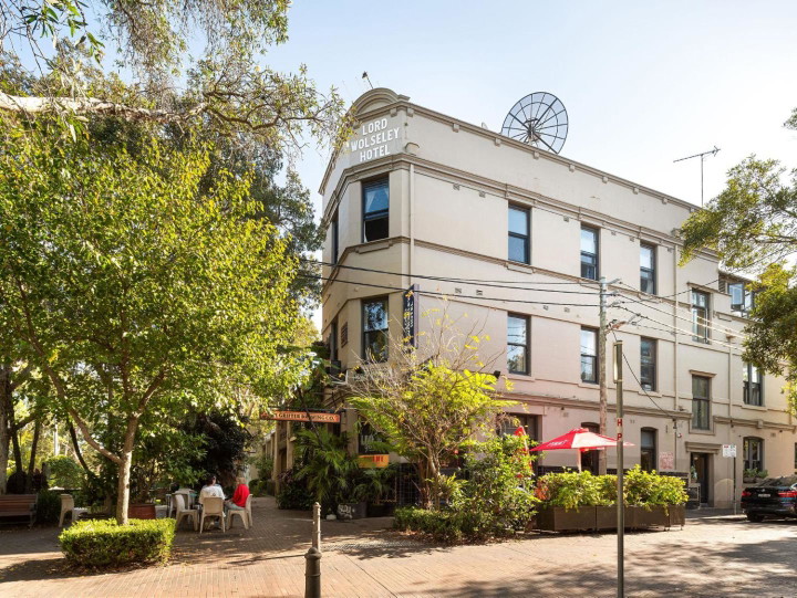 Lord Wolseley Hotel - Sydney
