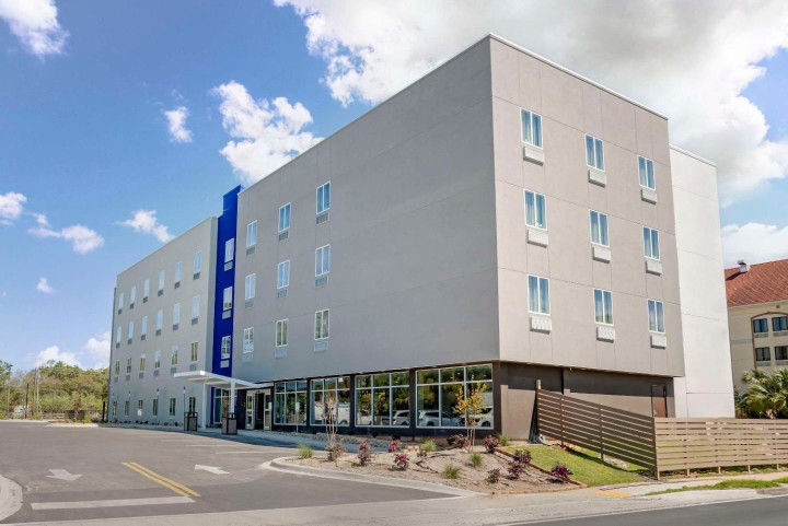 Sleep Inn & Suites Fort Walton Beach - Destin West - Fort Walton Beach, FL
