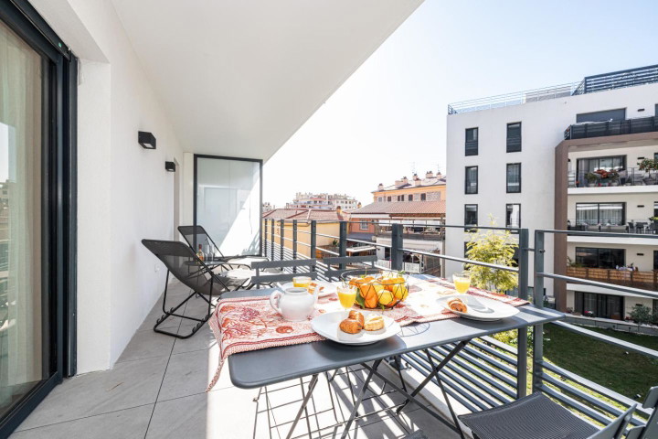 Queen Riviera : Climatisation, Parking, Terrasse - Menton