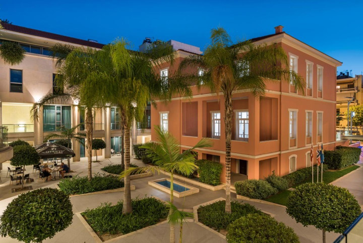 Trianon Luxury Apartments & Suites - Grèce