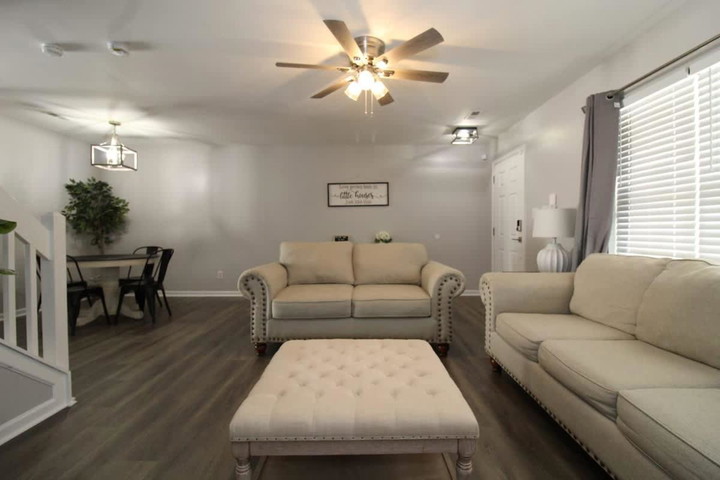 Cozy Corner On Bridford Downs 2bd 2bath - Greensboro, NC