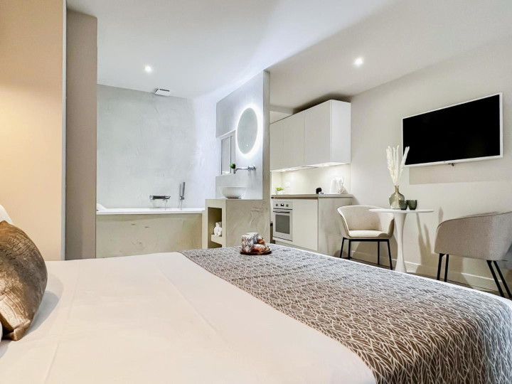 Loveroom Muse Old Town Jacuzzi Annecy Vieille Ville - Haute-Savoie
