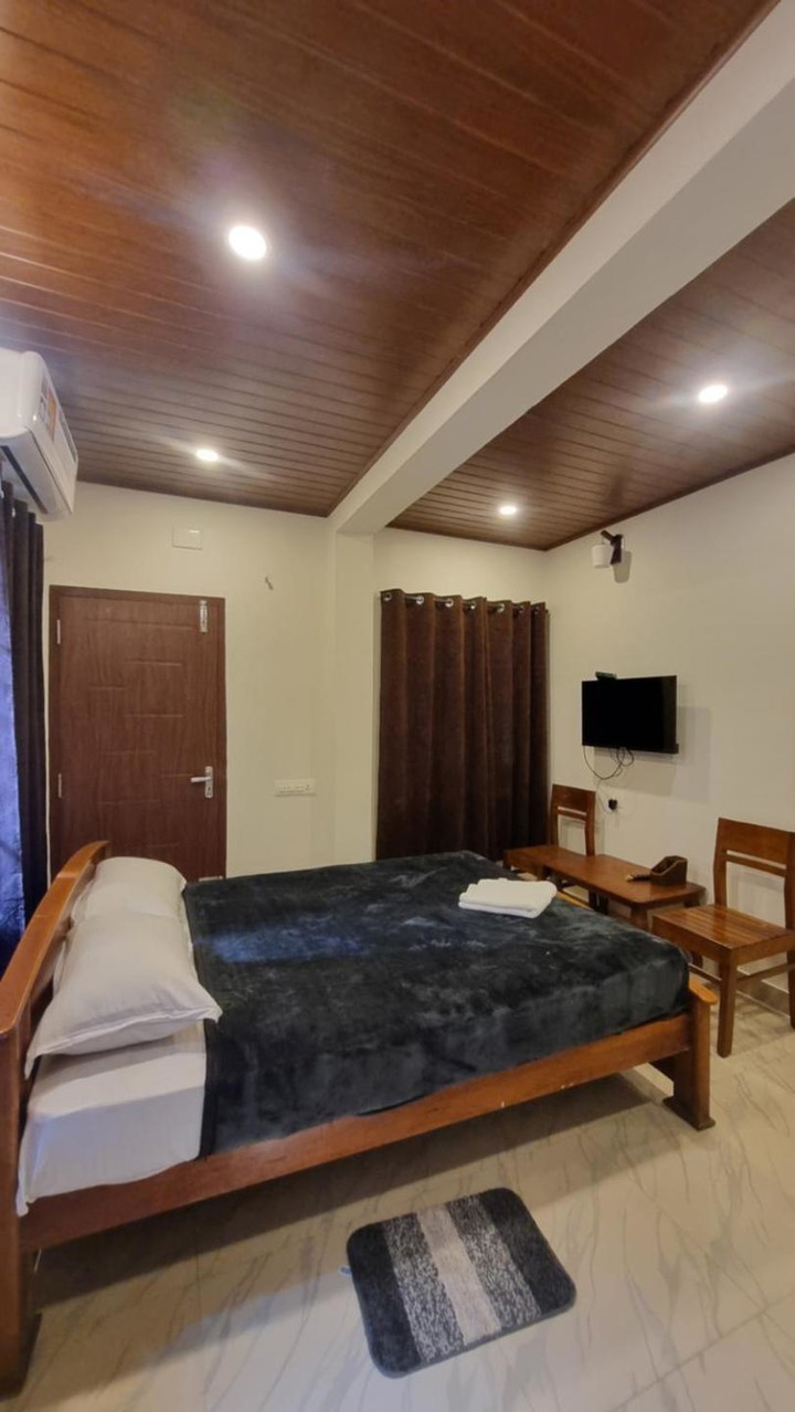 Hotel Arena - Thalassery