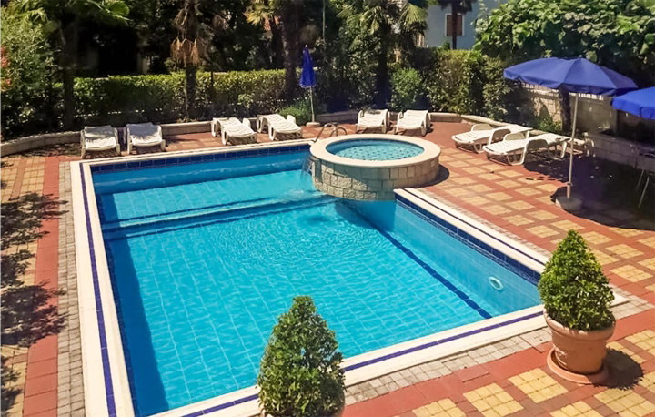 1 Bedroom Beautiful Apartment In Kukci - Poreč