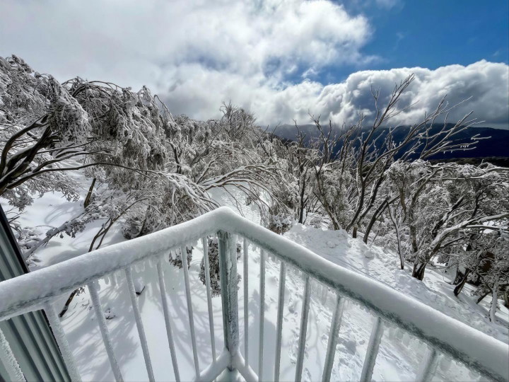 Spacious Mount Buller Chalet Sleeps 12 - マウント・ブラー