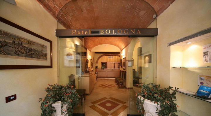Hotel Bologna - Pisa