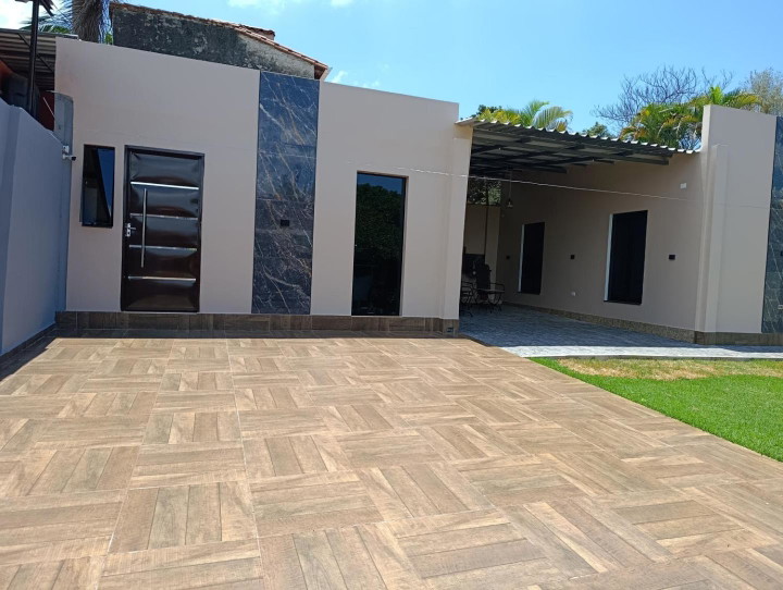 Depto Completo De 1 Dormitorio En Cde Area 4 - Paraguay