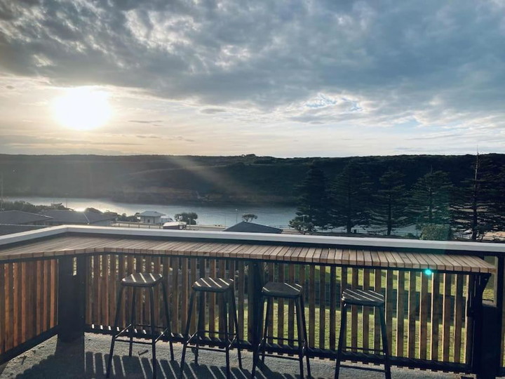 House On The Hill - Port Campbell