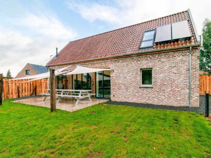 Modern Family Holiday Home - Valkenswaard