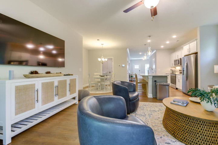Townhome W/ Pool! 7 Mi To Ocean Isle Beach - Holden Beach, NC
