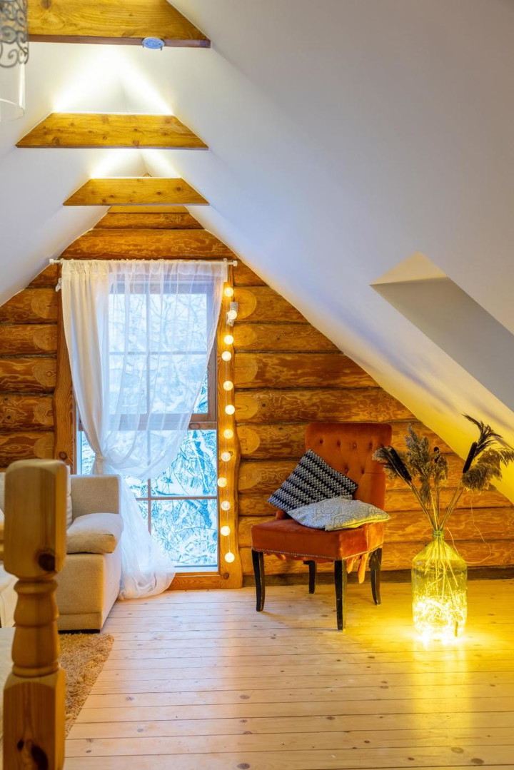 Jaunlidumnieki - Cozy Riverside Log Cabin Near Sigulda - Latvia