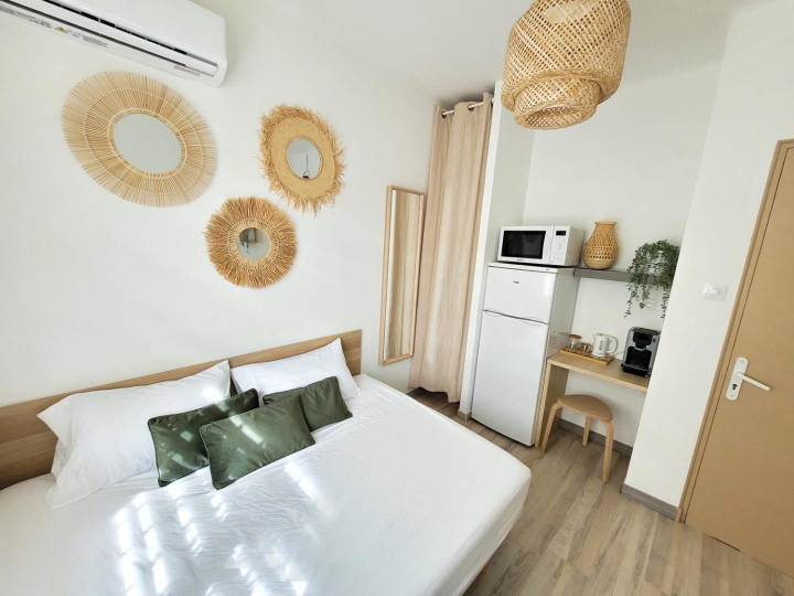 Chambre Climatisée Lit Double Dans Villa - Proche Centre Tramway - Castelnau-le-Lez
