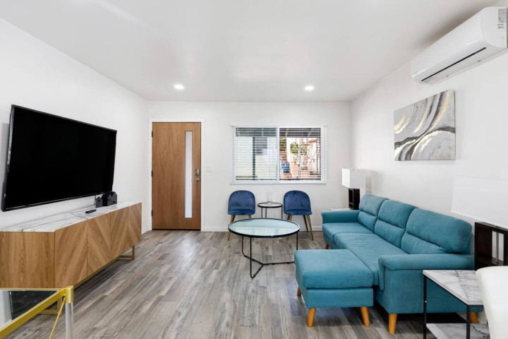 Cozy House Minutes From Downtown - Pasadena, CA