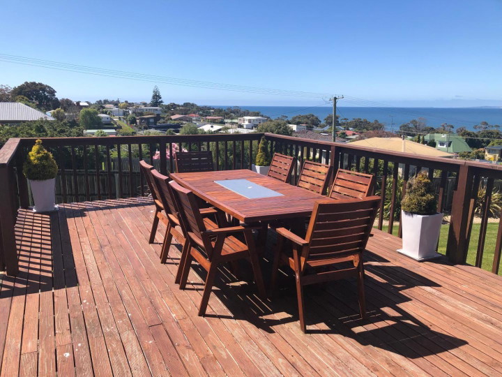 Panoramic Views On Walter - Bridport