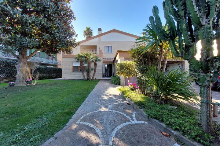 Villa Gisi Guest House - Fiumicino