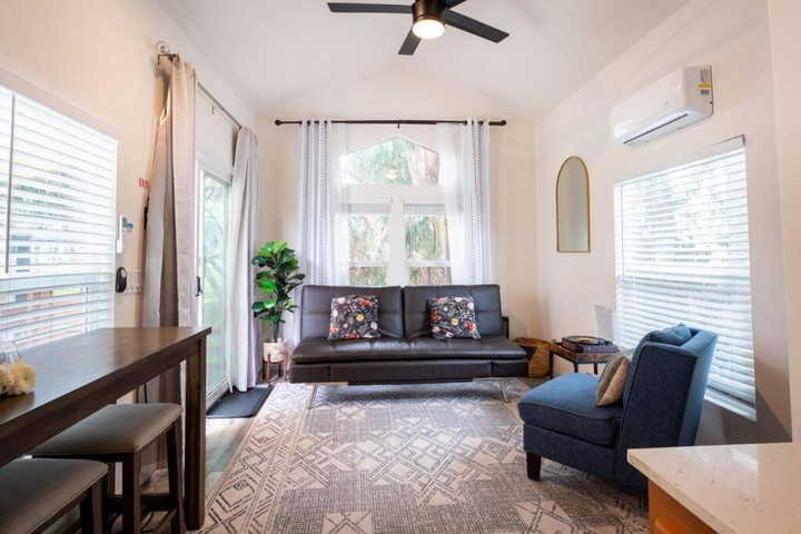The Best Tiny Home Loft And Private Yard - San Luis Obispo, CA